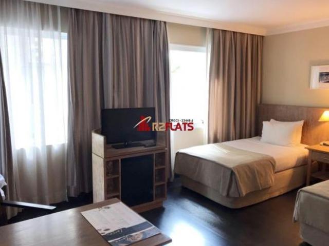 Flat com ótimo preço no bairro Cidade Monções. Confira!