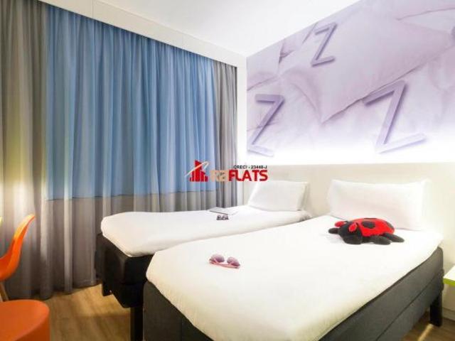Flat com ótimo preço no bairro Barra Funda. Confira! Ótimos redimentos!