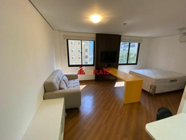 Flat com ótimo preço no bairro Moema