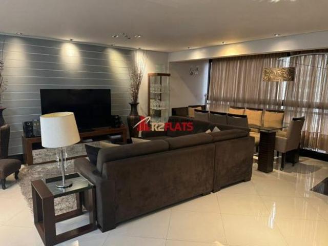 Flat com ótimo preço no bairro Moema. Confira!