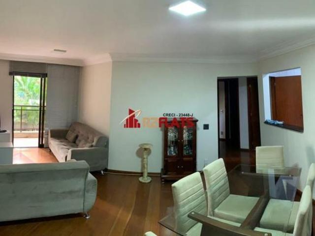 Flat com ótimo preço no bairro Moema. Confira!