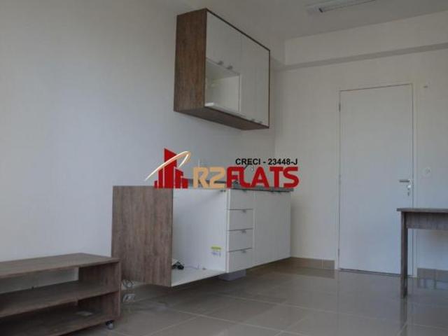 Flat com ótimo preço no bairro Santo Amaro. Confira!