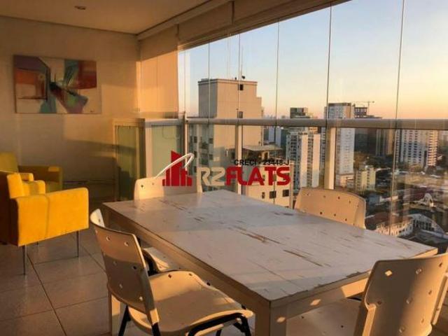 Flat com ótimo preço no bairro Pinheiros. Confira!