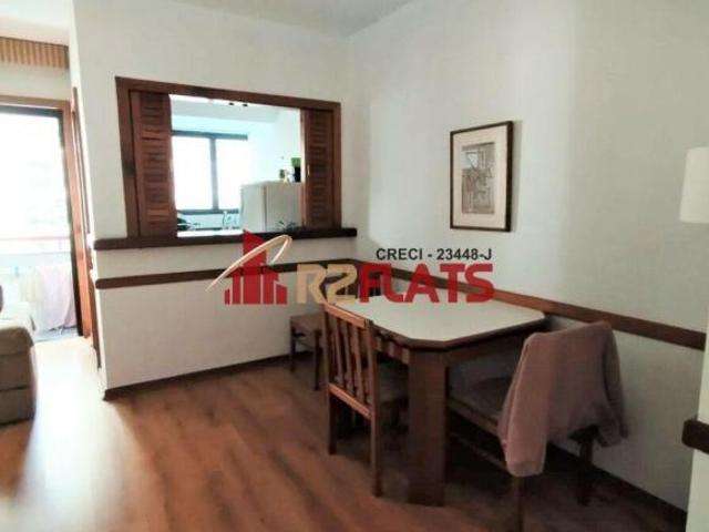 Flat com ótimo preço no bairro Pinheiros. Confira!