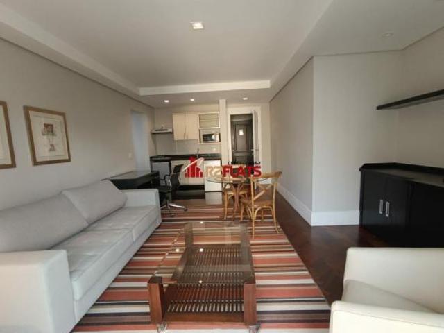 Flat com ótimo preço no bairro Pinheiros. Confira!
