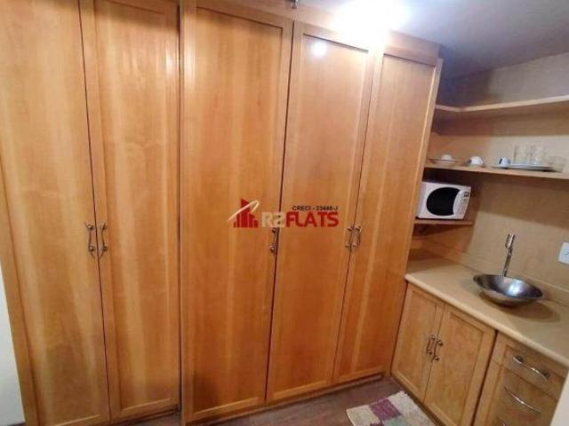 Flat com ótimo preço no bairro Pinheiros. Confira!