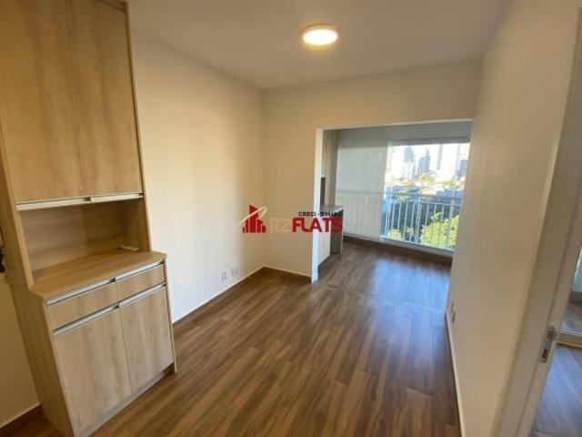 Flat com ótimo preço no bairro Pinheiros. Confira!