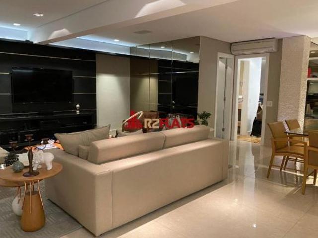Flat com ótimo preço no bairro Pinheiros. Confira!