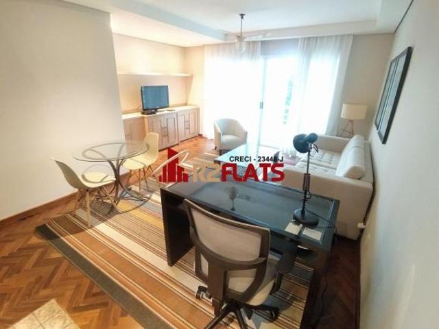 Flat com ótimo preço no bairro Pinheiros. Confira!
