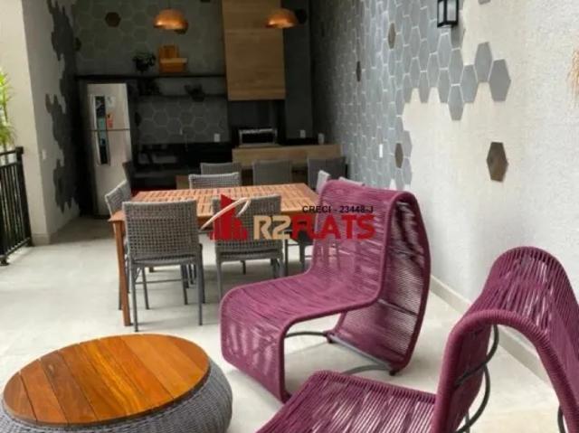 Flat com ótimo preço no bairro Pinheiros. Confira!