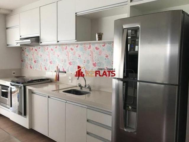 Flat com ótimo preço no bairro Pinheiros. Confira!
