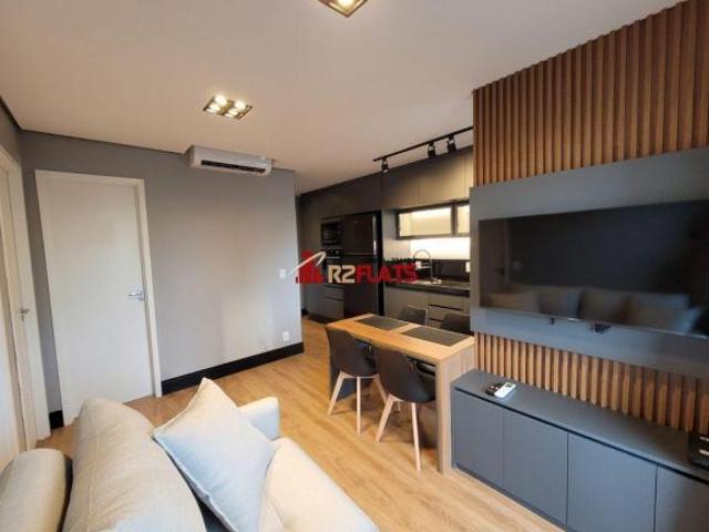 Flat com ótimo preço no bairro Vila Olímpia. Confira!
