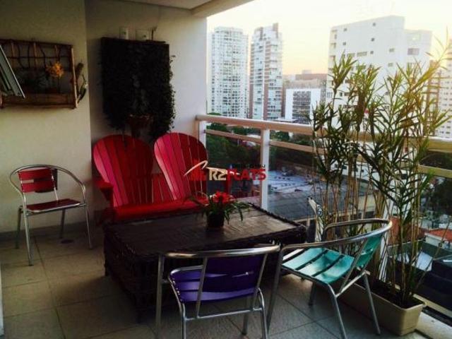Flat com ótimo preço no bairro Vila Olímpia. Confira!