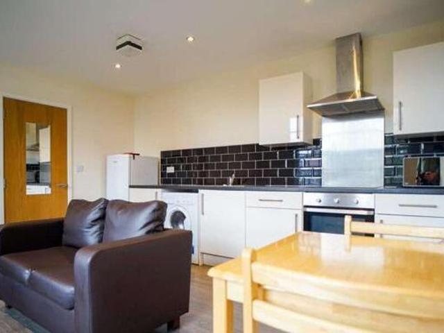 Flat,croft Buildings, 2 Bedroom Flat