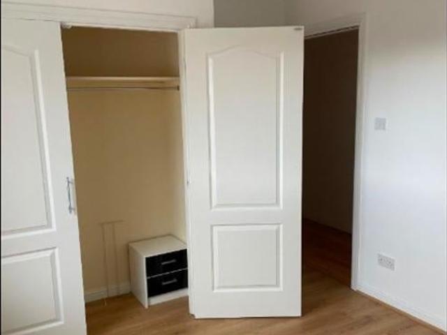 Flat,dukes Road,2 Bedroom Flat