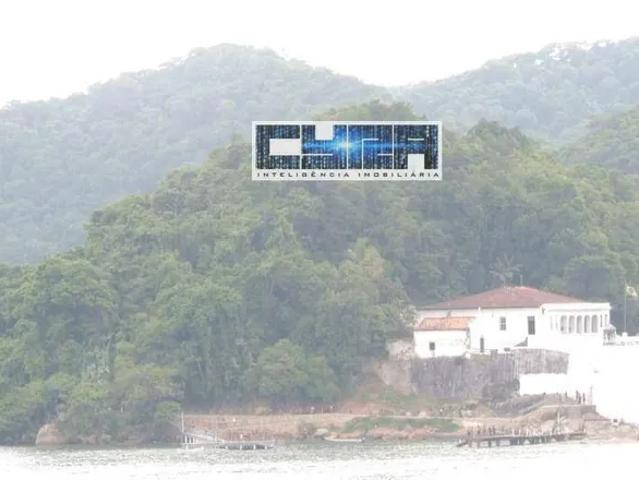 Flat duplex com 1 suíte na ponta da praia