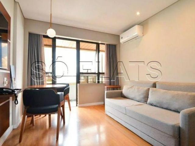 Flat Duplex Mobiliado no Centro de Curitiba com Piscina e Serviços Completo