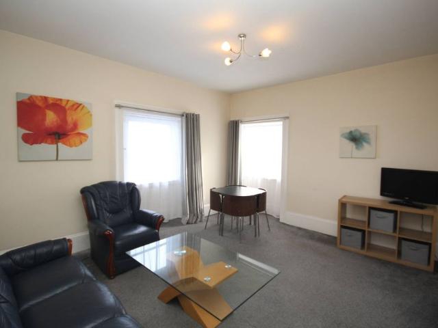 Flat D, 32 Broad Street