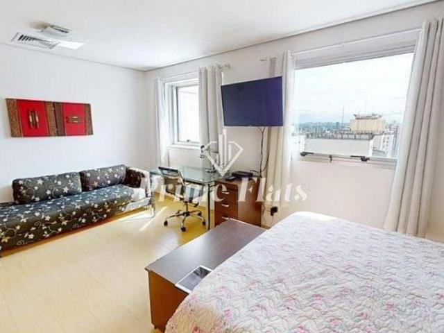 Flat disponível para venda no Quality Suites Oscar Freire em Pinheiros, com 32m², 1 dormitório e 1 v