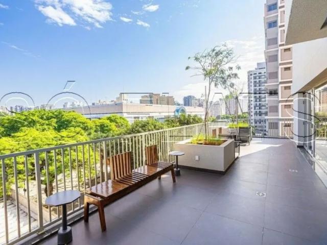 Flat disponível para locação no bairro de Moema contendo 22m², 1 dormitório e 1 vaga de garagem