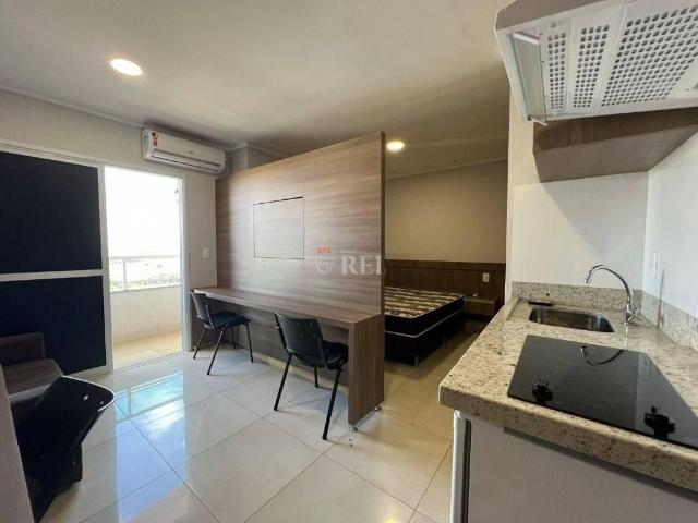 Flat disponível para locação R$2.300,00