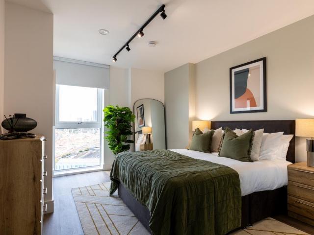 Flat E1106, Mitre Yard, 104 106. 2 bed apartment to rent £2,850 pcm £658 pw