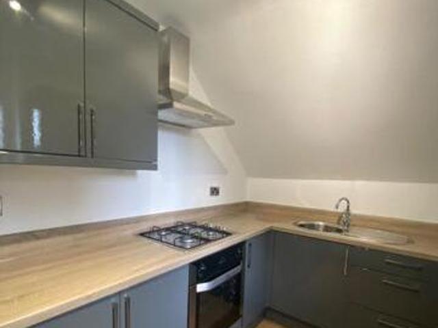 Flat, Egerton Road, 2 Bedroom Flat