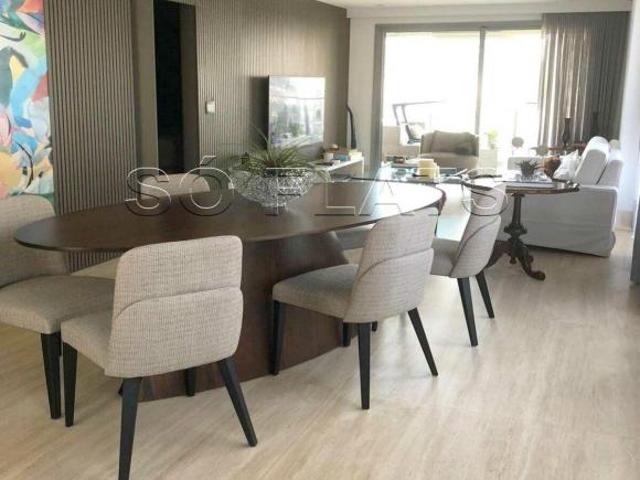 Flat em Vila Nova Conceição, São Paulo/SP de 110m² 1 quartos à venda por R$ 4.200.000,00