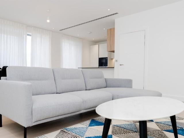 Flat, Fairbank House, Beaufort Square, London