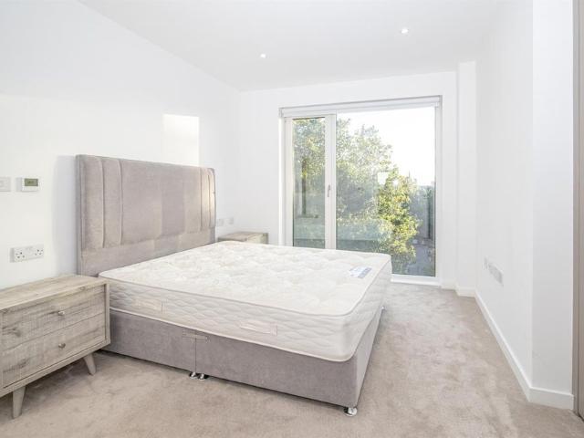 Flat, Fitzgerald Court, b Rodney Street, London