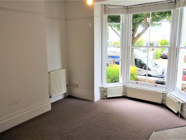 Flat For Rent Campbell Road, Southsea