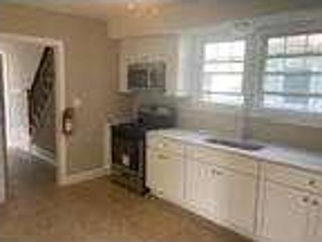 Flat For Rent In Manville, New Jersey