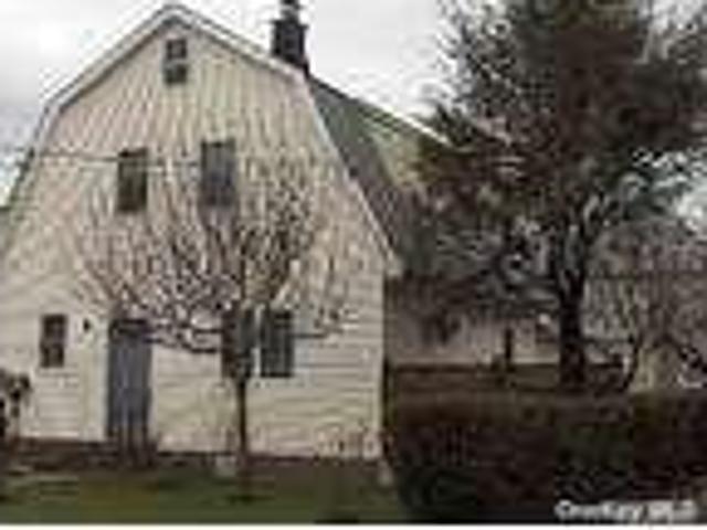 Flat For Rent In Mineola, New York