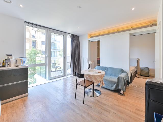 Flat for Rent in Naval House | Foxtons