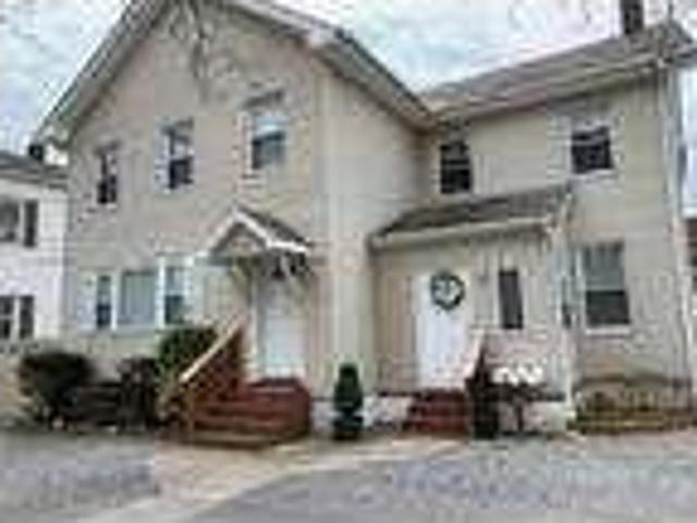 Flat For Rent In North Bellmore, New York