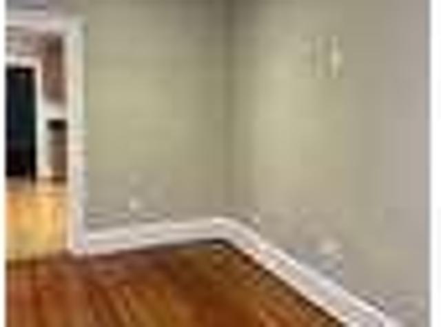 Flat For Rent In Norwood, Massachusetts
