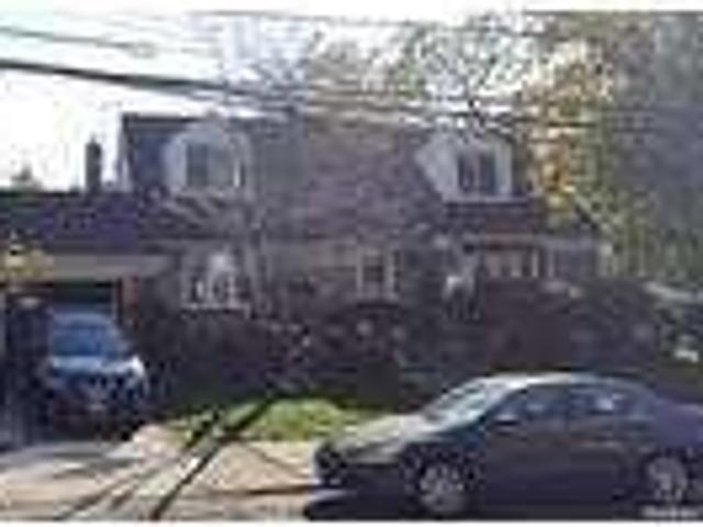Flat For Rent In Oakland Gardens, New York