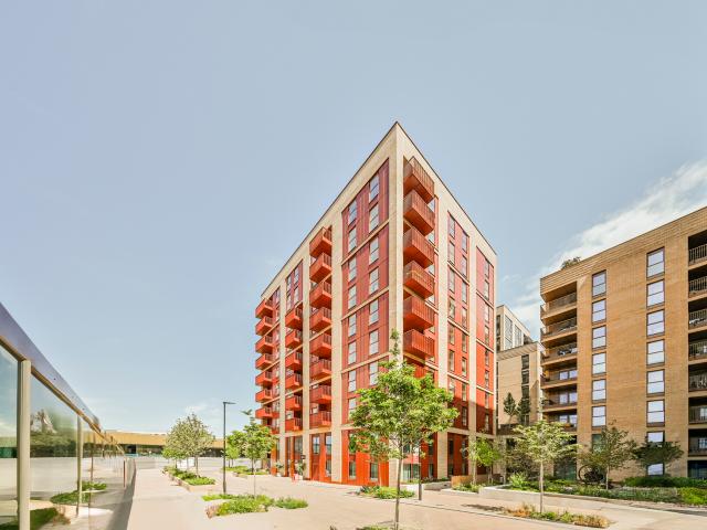 Flat for Rent in Brook Road | Foxtons