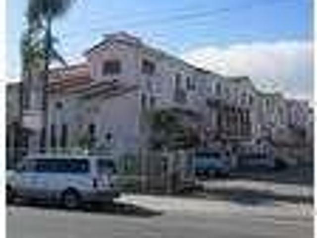 Flat For Rent In Carson, California