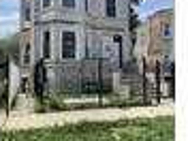 Flat For Rent In Chicago, Illinois