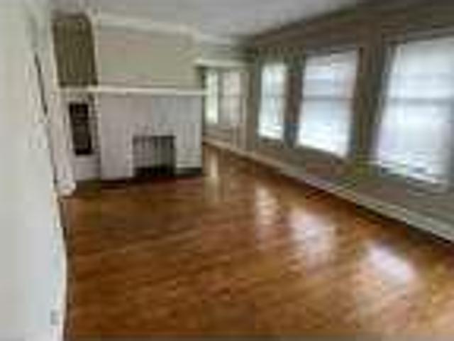 Flat For Rent In Cleveland Heights, Ohio
