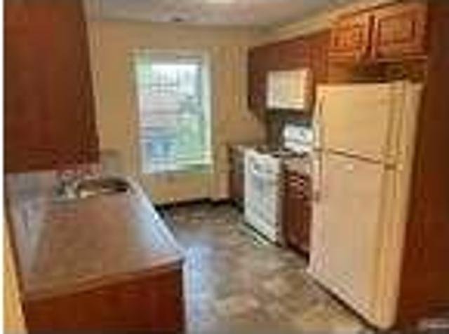 Flat For Rent In Emerson, New Jersey