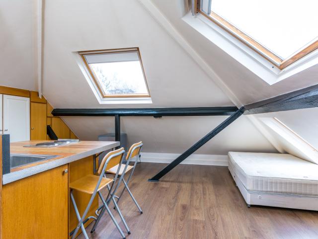 Flat for Rent in Gunnersbury Gardens | Foxtons
