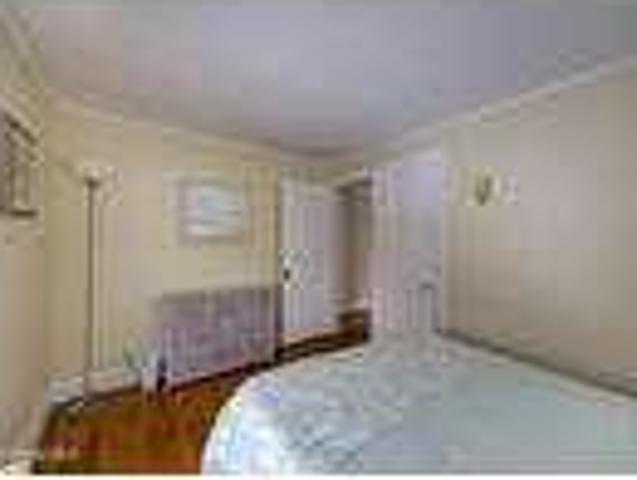Flat For Rent In Gloversville, New York
