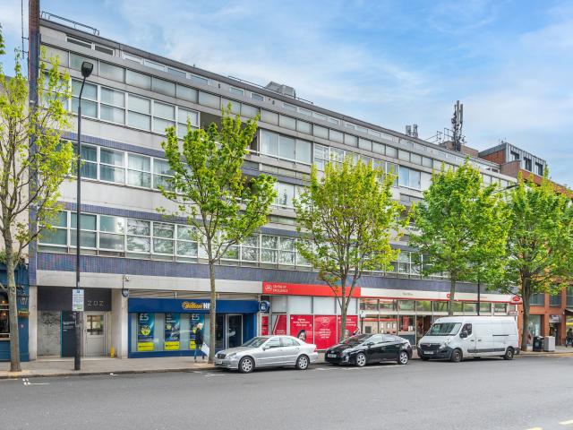 Flat for Rent in Kensington Church Street | Foxtons