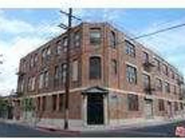 Flat For Rent In Los Angeles, California