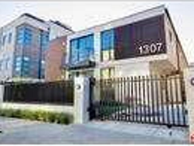 Flat For Rent In Los Angeles, California