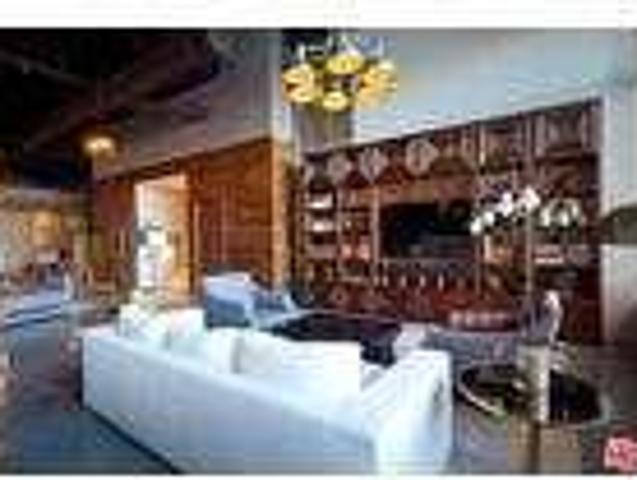 Flat For Rent In Los Angeles, California