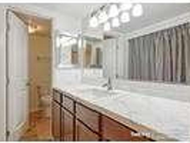 Flat For Rent In Los Angeles, California