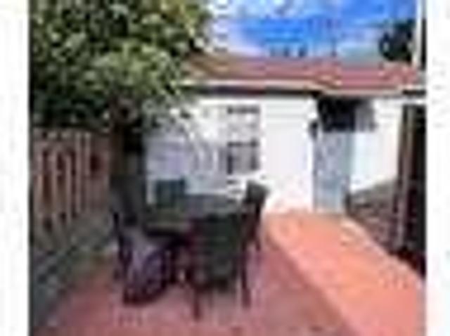 Flat For Rent In Los Angeles, California
